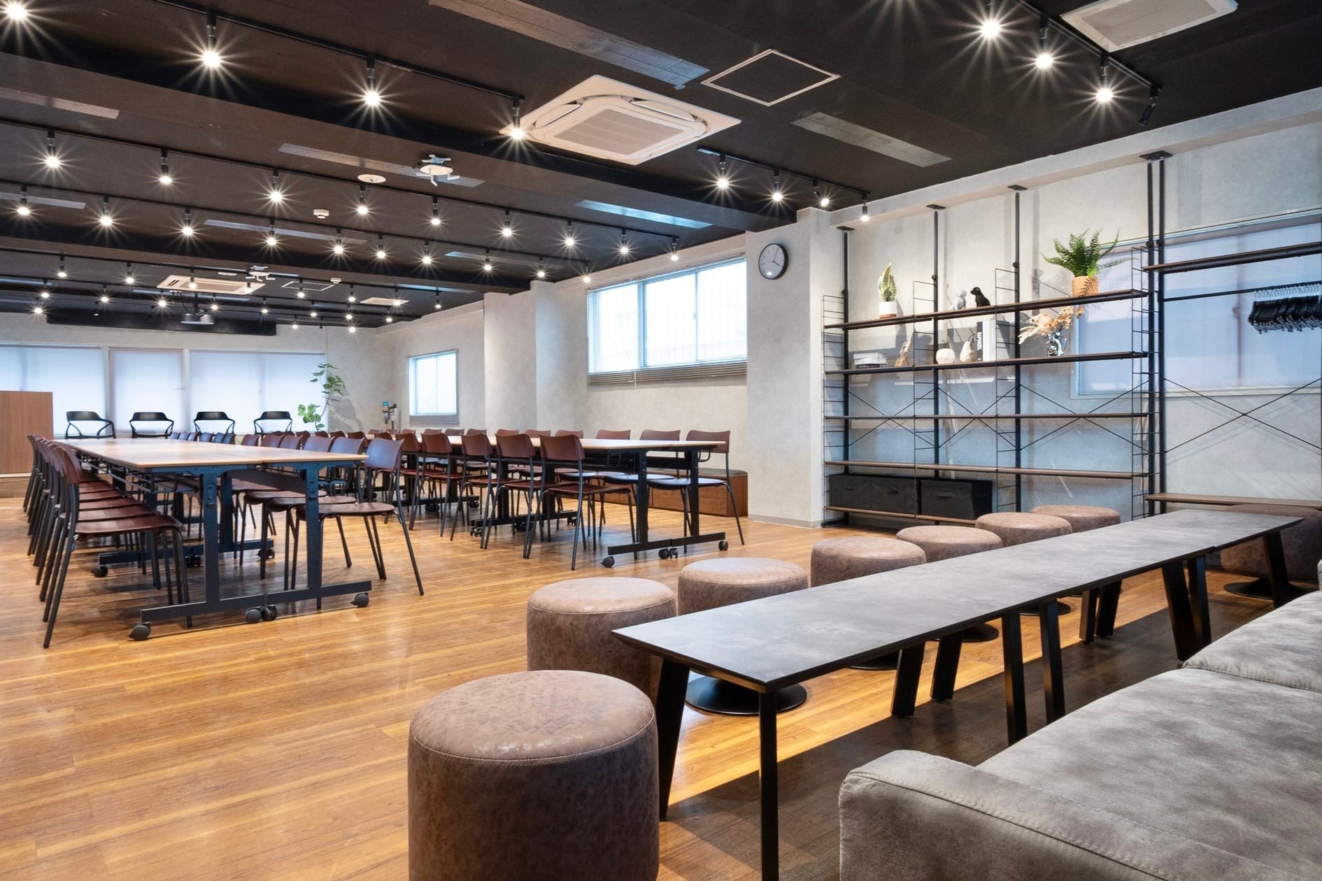 渋谷駅1分🚃最大86名着席🎉ステージ付き超大型スペース🎤懇親会/イベント/ビジネス利用に♪の写真23