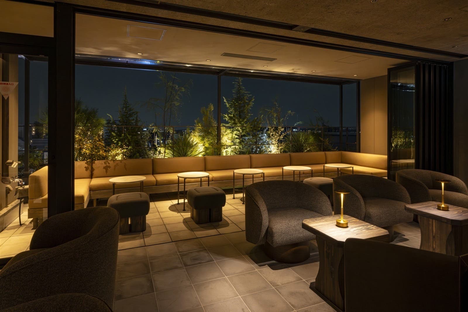 駅近ビルのルーフトップバー。会議場所や懇親会利用にも。の写真16