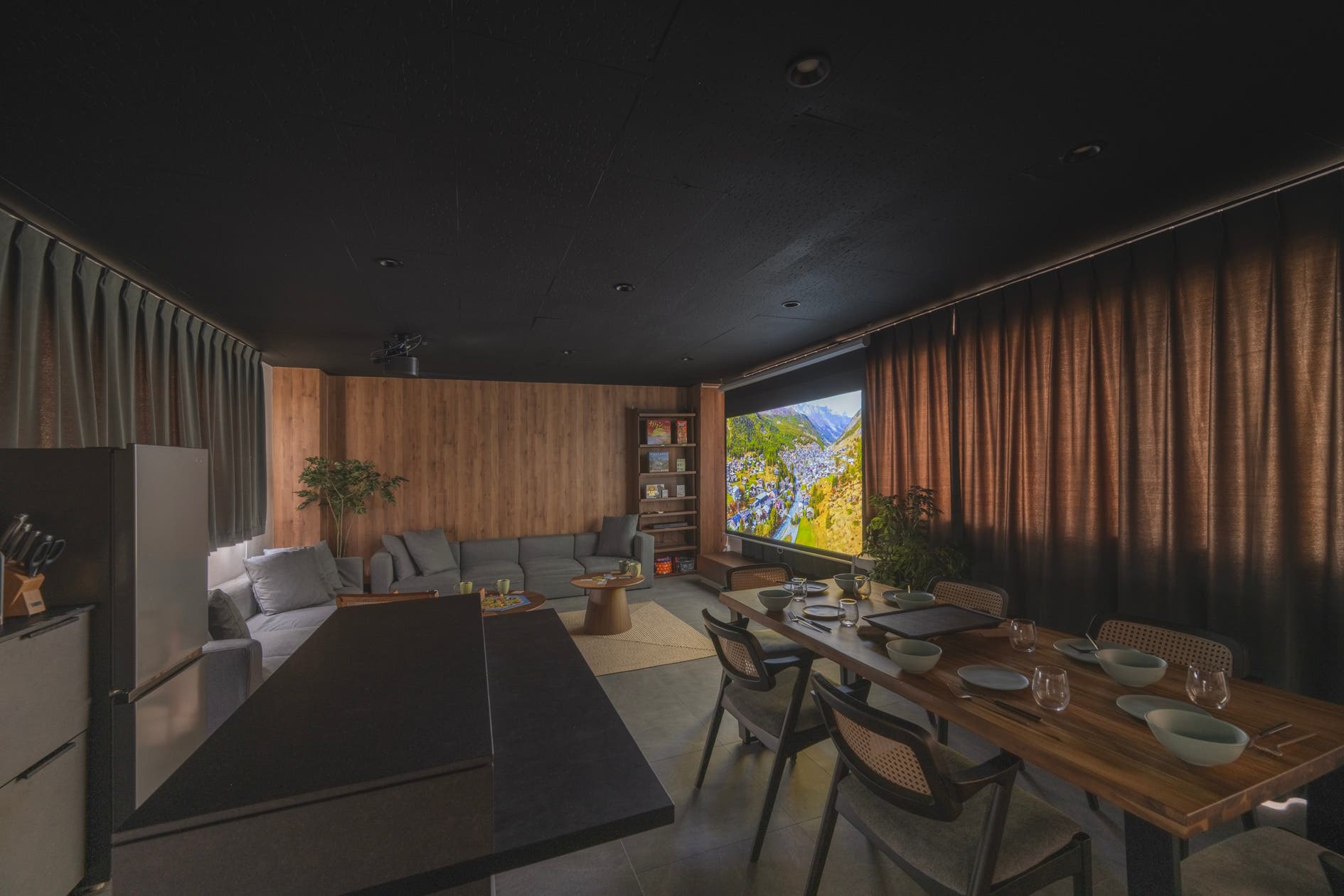 スペモ🏠️忘年会🍺押上駅3分🚶‍♀️パーティー🎊プロジェクター🎥ボドゲ🎲映画鑑賞✨️628_LIVING押上の写真9