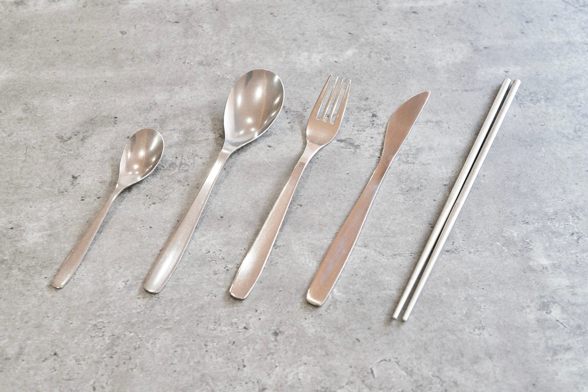 【横浜駅7分】最大64名着席✨限定価格🉐100㌅大型モニター/着席64名/立食70名/会議/セミナー/食事会/勉強会の写真22