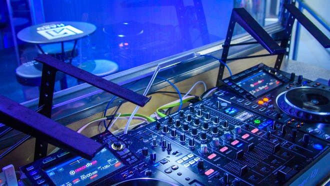 【貸切イベントスペース DJBAR HARD】仙台市国分町/本格音響機材/DJ機材完備/撮影の写真2