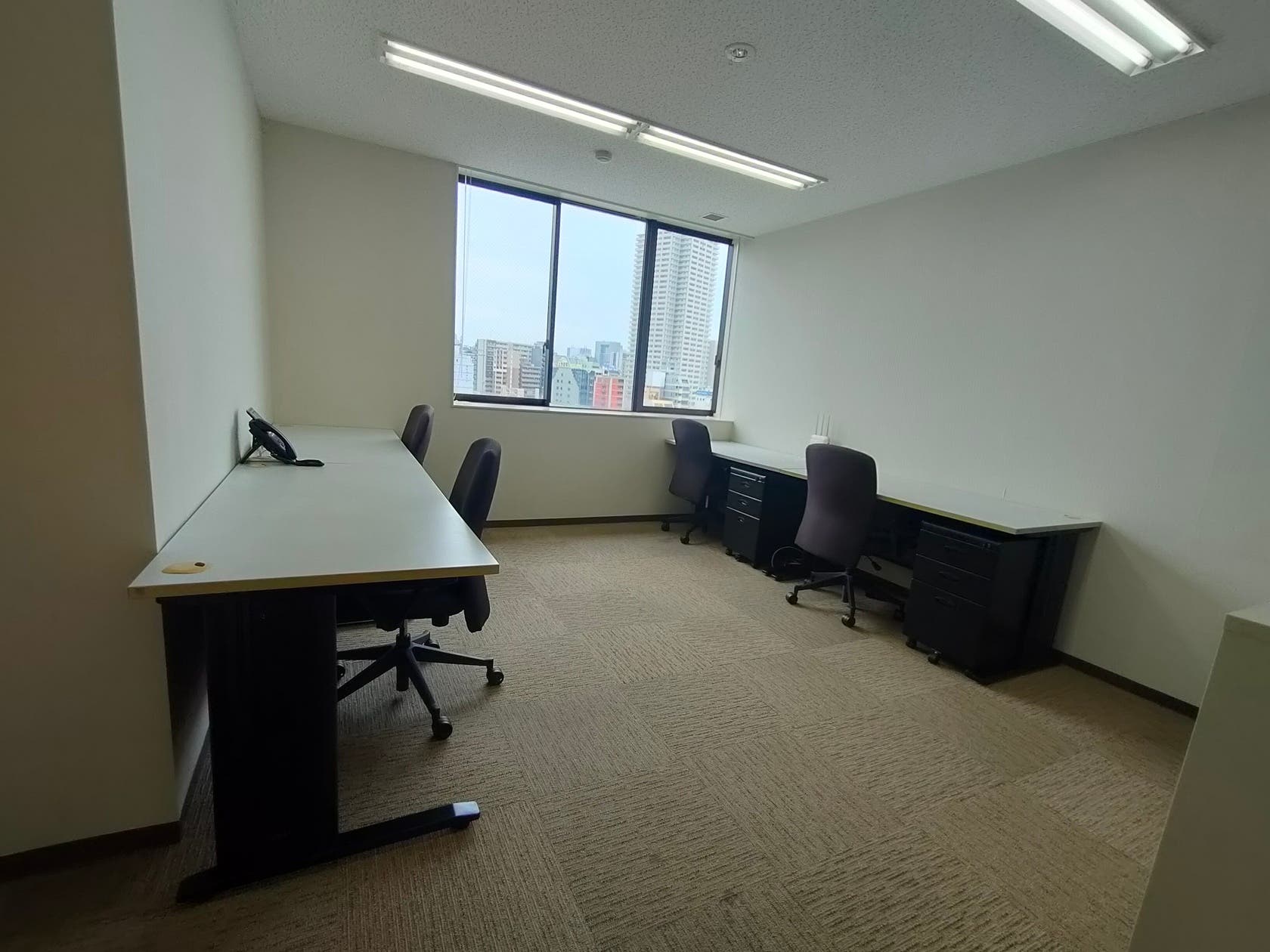 北浜駅から徒歩1分の貸し切り個室/大きな窓付きで換気可能/高速インターネット/リモートワーク最適！801号室の写真1