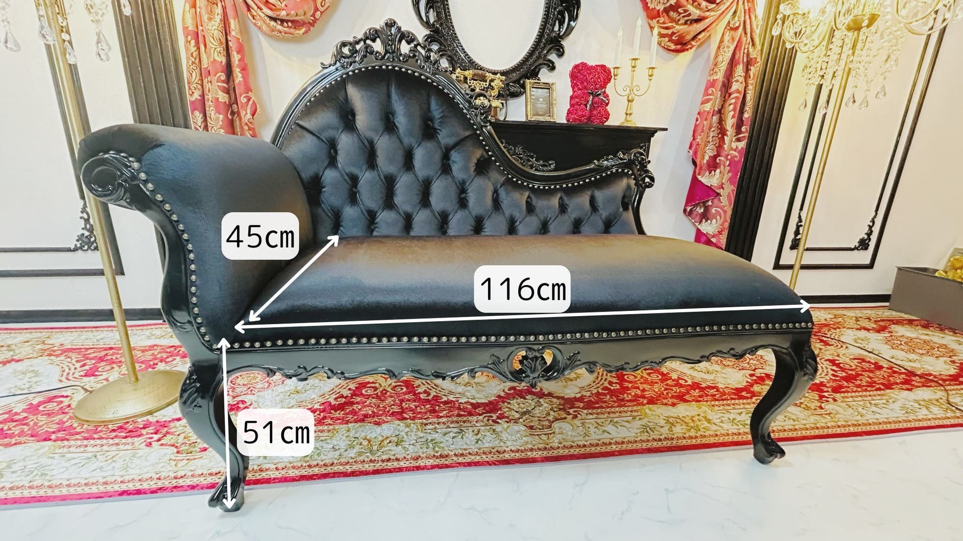 ゴシック調カウチソファーの画像1