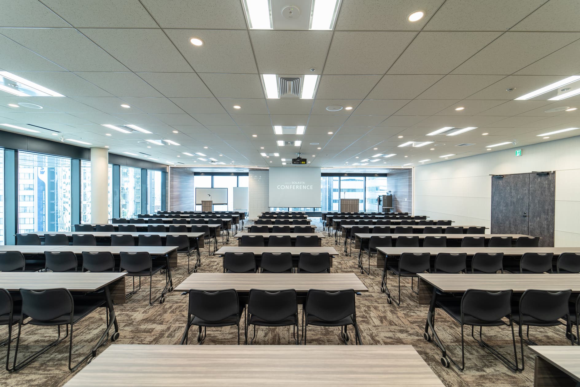 【深夜早朝／土日祝の利用もOK】【渋谷ソラスタコンファレンス】4Aの写真2