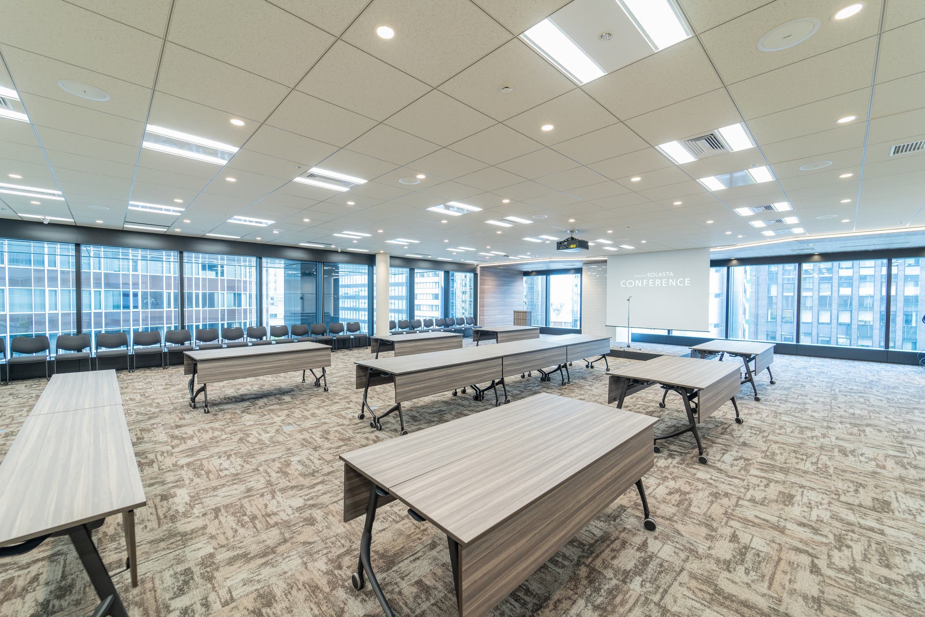 【深夜早朝／土日祝の利用もOK】【渋谷ソラスタコンファレンス】4Aの写真10