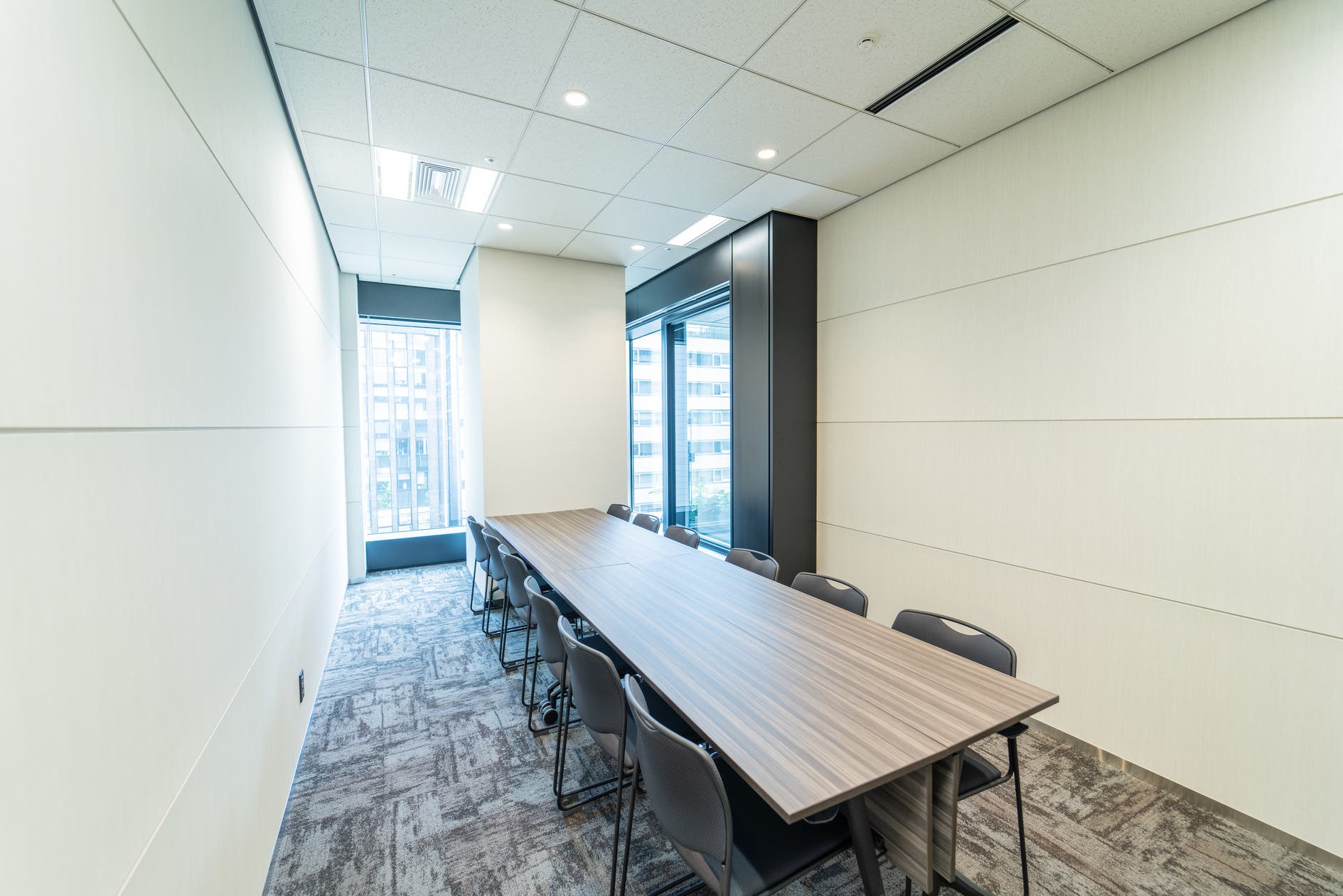 【深夜早朝／土日祝の利用もOK】【渋谷ソラスタコンファレンス】4Bの写真4