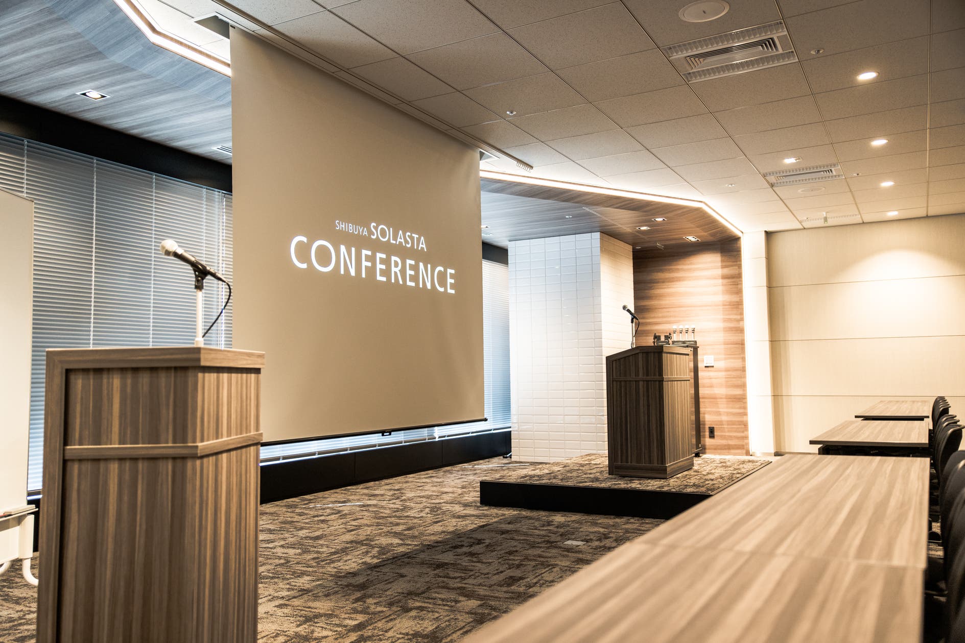 【深夜早朝／土日祝の利用もOK】【渋谷ソラスタコンファレンス】4Dの写真3