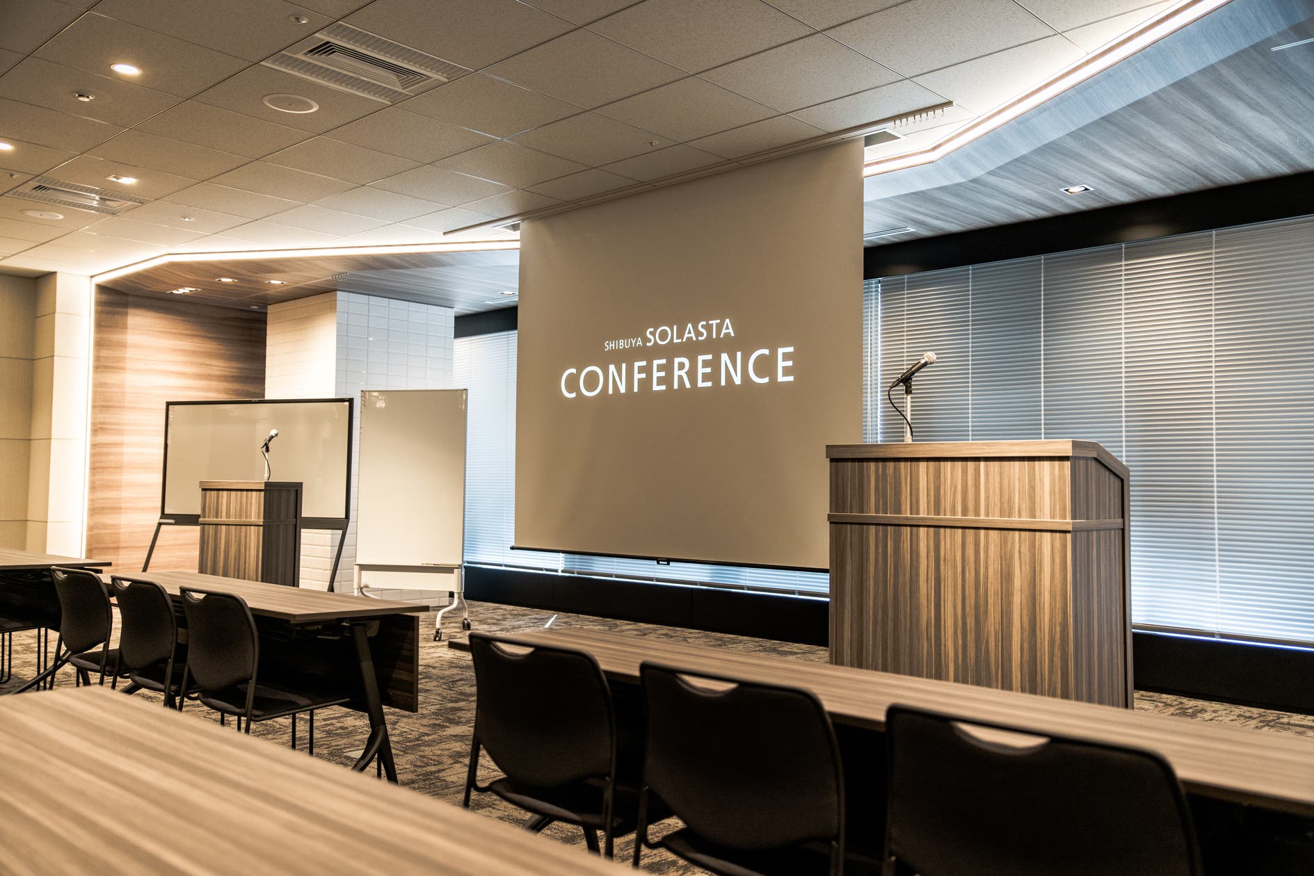 【深夜早朝／土日祝の利用もOK】【渋谷ソラスタコンファレンス】4Dの写真4