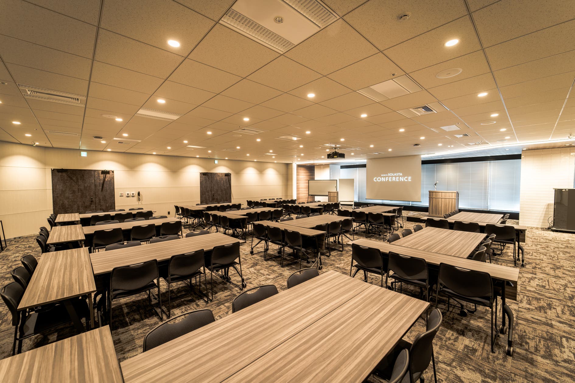 【深夜早朝／土日祝の利用もOK】【渋谷ソラスタコンファレンス】4Dの写真8