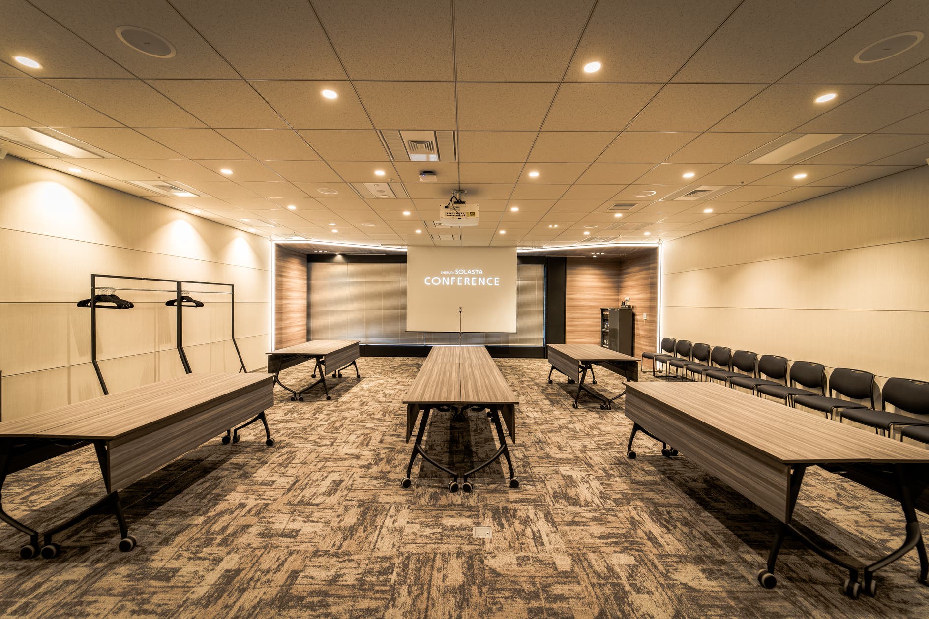 【深夜早朝／土日祝の利用もOK】【渋谷ソラスタコンファレンス】4Eの写真17