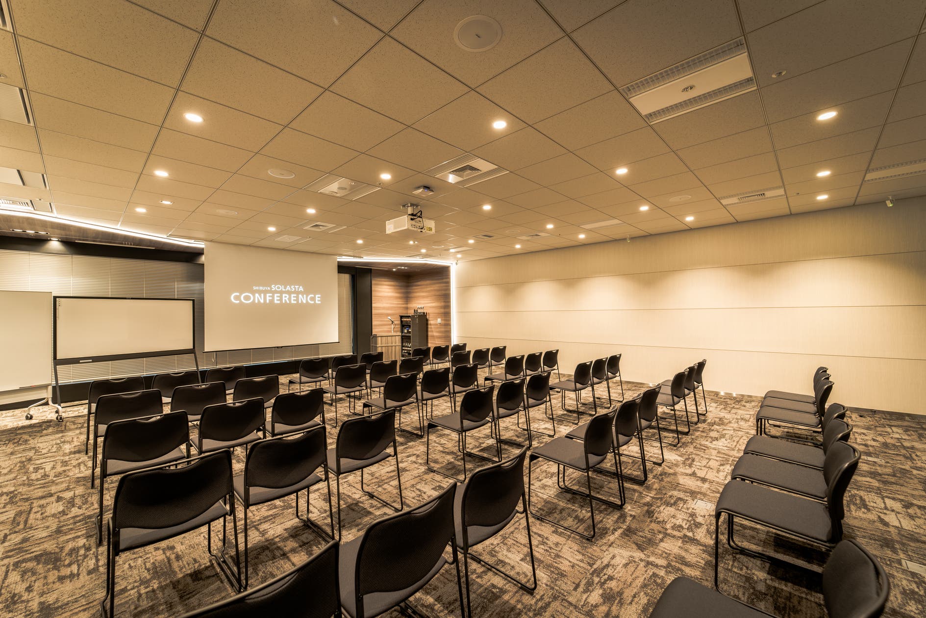 【深夜早朝／土日祝の利用もOK】【渋谷ソラスタコンファレンス】4Eの写真19