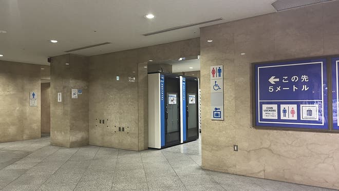 【テレキューブ】ディアモール大阪の個室型ワークブース(275-02)です。視線と音を遮る、プライベートな集中環境。の写真1