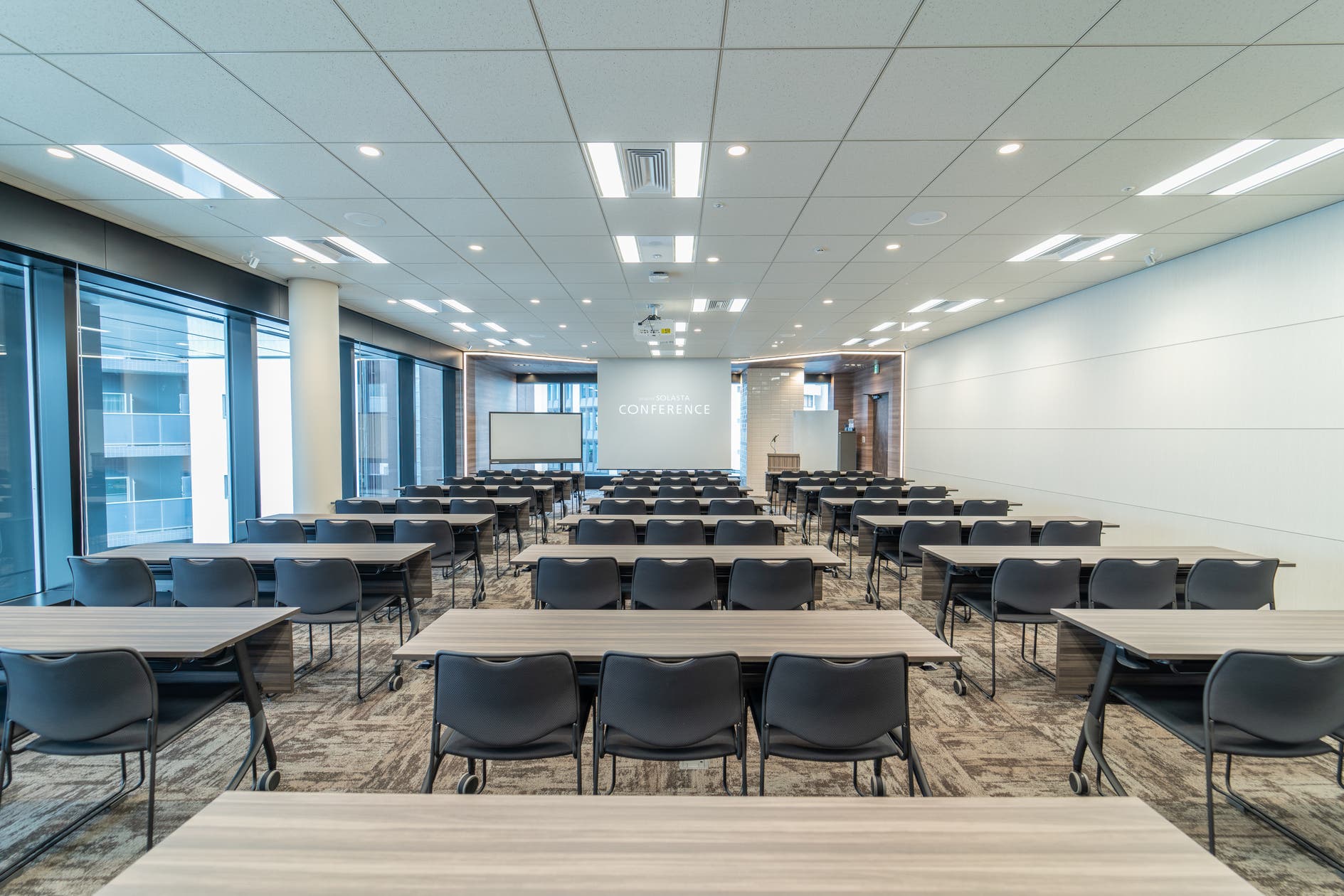 【深夜早朝／土日祝の利用もOK】【渋谷ソラスタコンファレンス】4Gの写真7