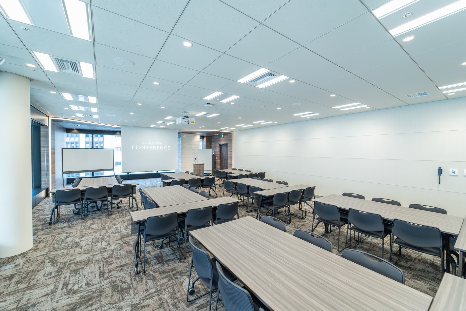 【深夜早朝／土日祝の利用もOK】【渋谷ソラスタコンファレンス】4Gの写真9