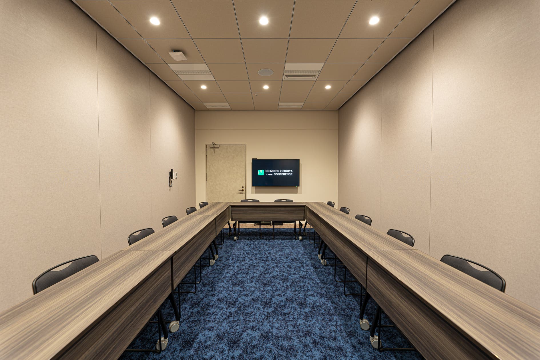 【深夜早朝／土日祝の利用もOK】【コモレ四谷タワーコンファレンス】Room Aの写真2