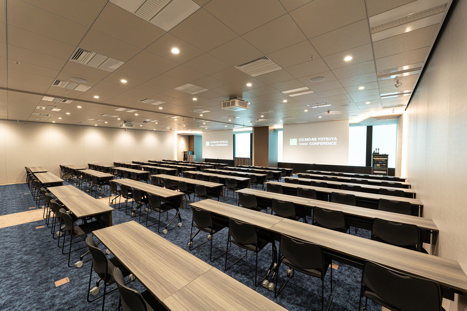 【深夜早朝／土日祝の利用もOK】【コモレ四谷タワーコンファレンス】Room D+Eの写真3
