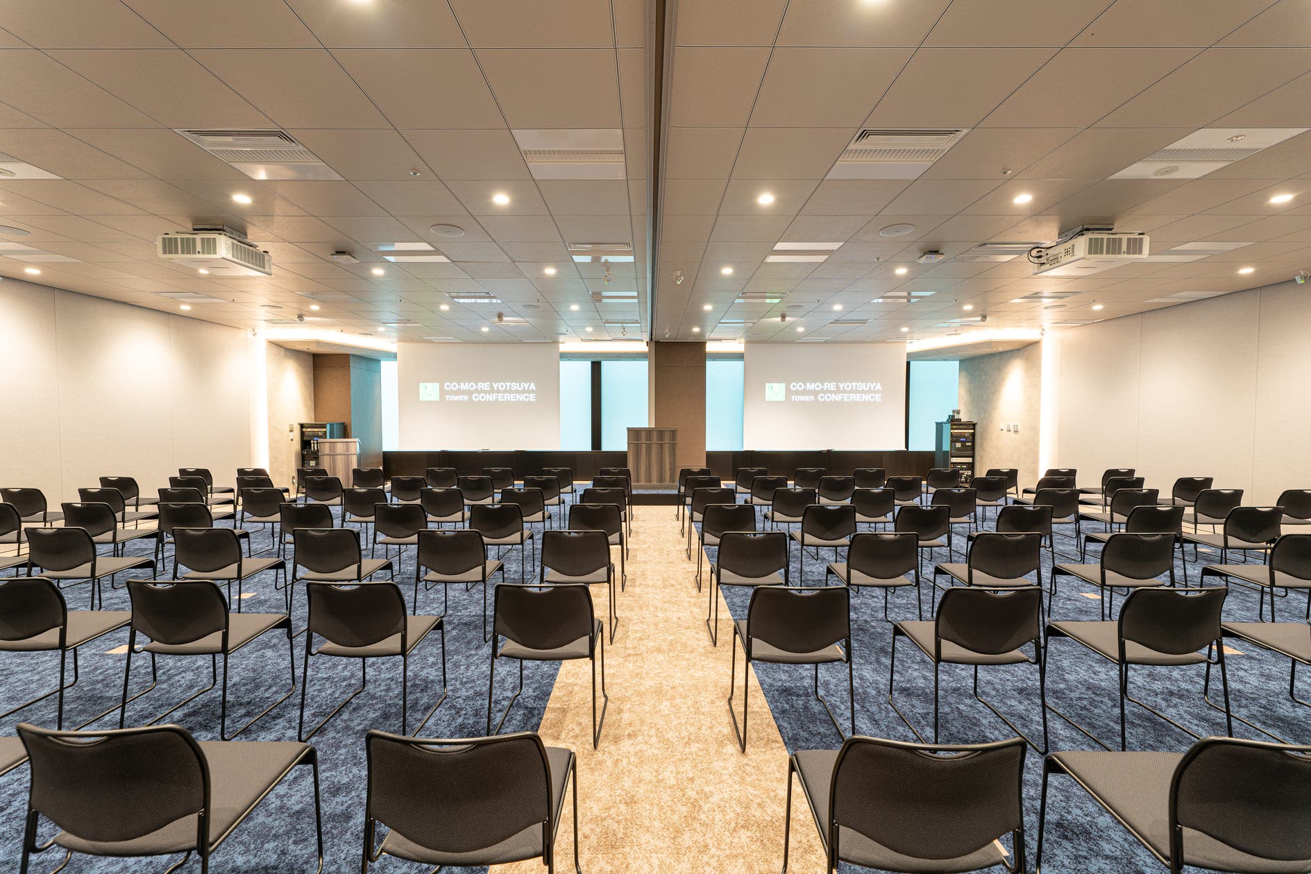 【深夜早朝／土日祝の利用もOK】【コモレ四谷タワーコンファレンス】Room D+Eの写真4