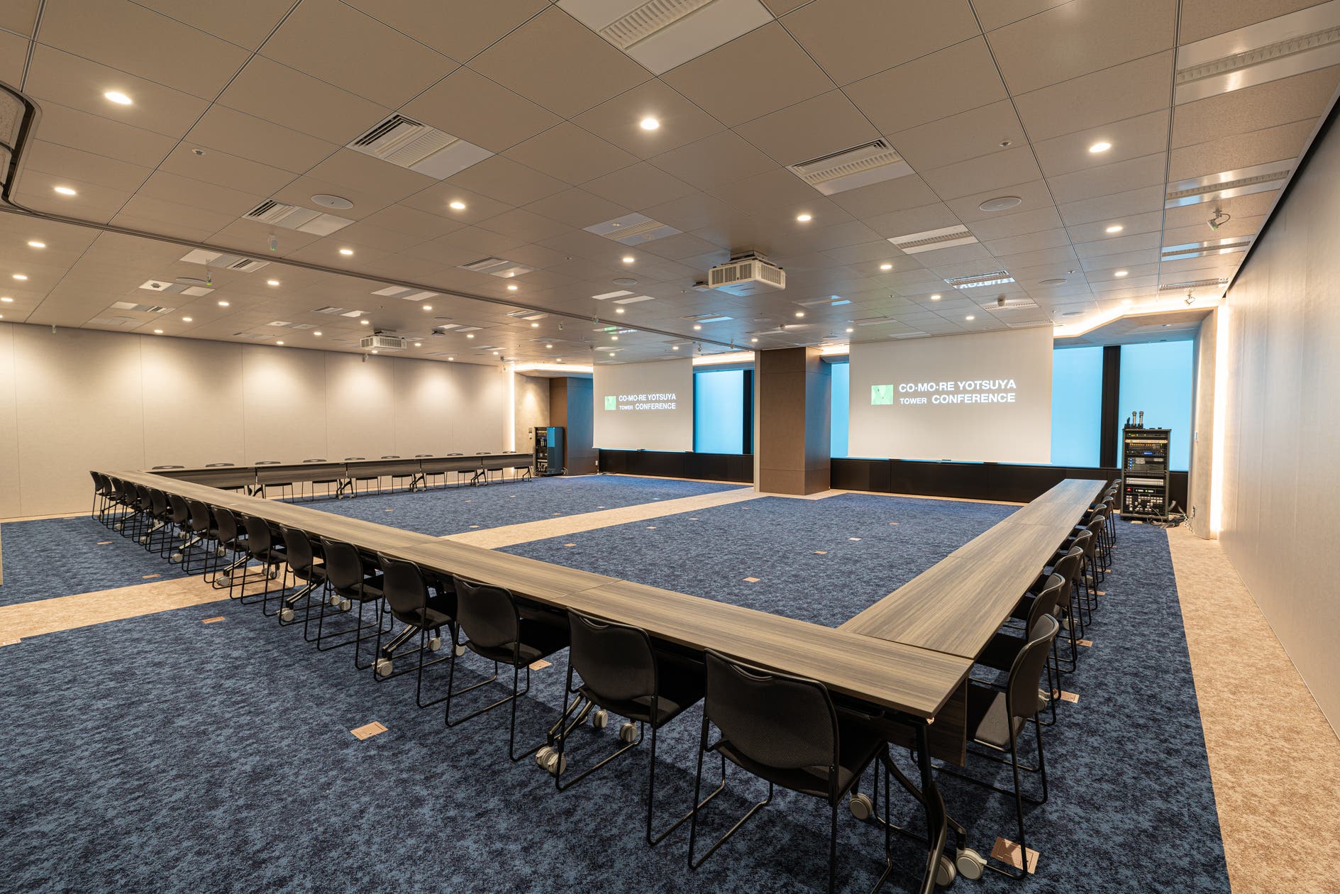 【深夜早朝／土日祝の利用もOK】【コモレ四谷タワーコンファレンス】Room D+Eの写真8