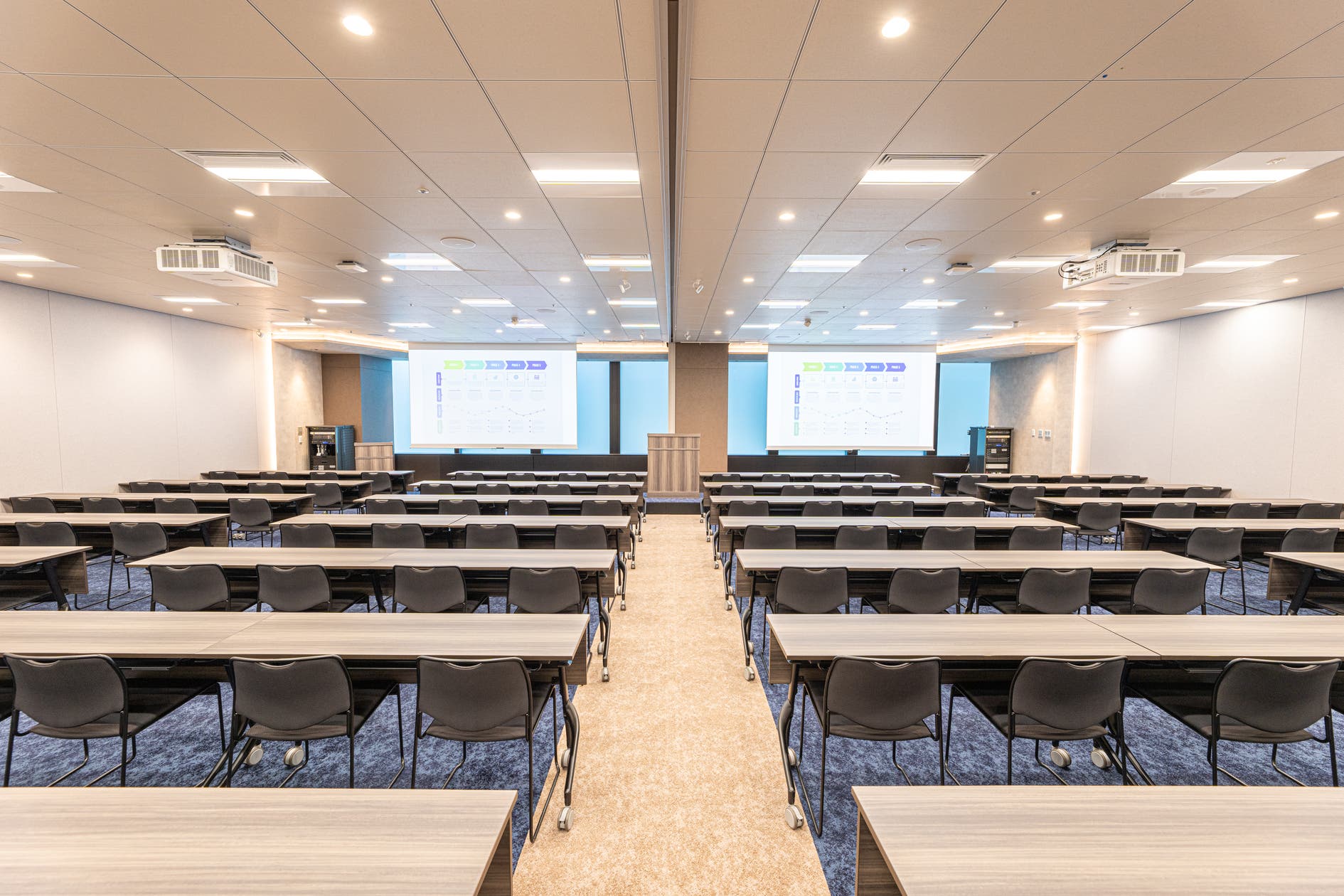 【深夜早朝／土日祝の利用もOK】【コモレ四谷タワーコンファレンス】Room D+Eの写真9