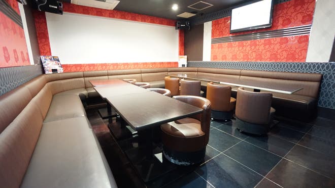 《5~6名用》会議・打ち合わせ用ルーム【サイズM】(加熱式たばこのみ可)の写真1