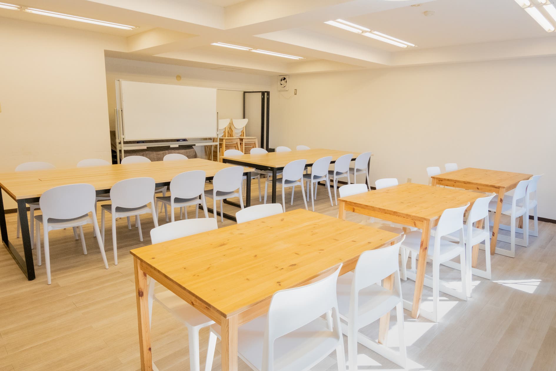 【今だけ割引🎅🏼】田町駅1分🚶‍♀️40人収容💡アットホームな雰囲気💛授乳スペース👶🏻パーティ/会議/撮影など🎉の写真3