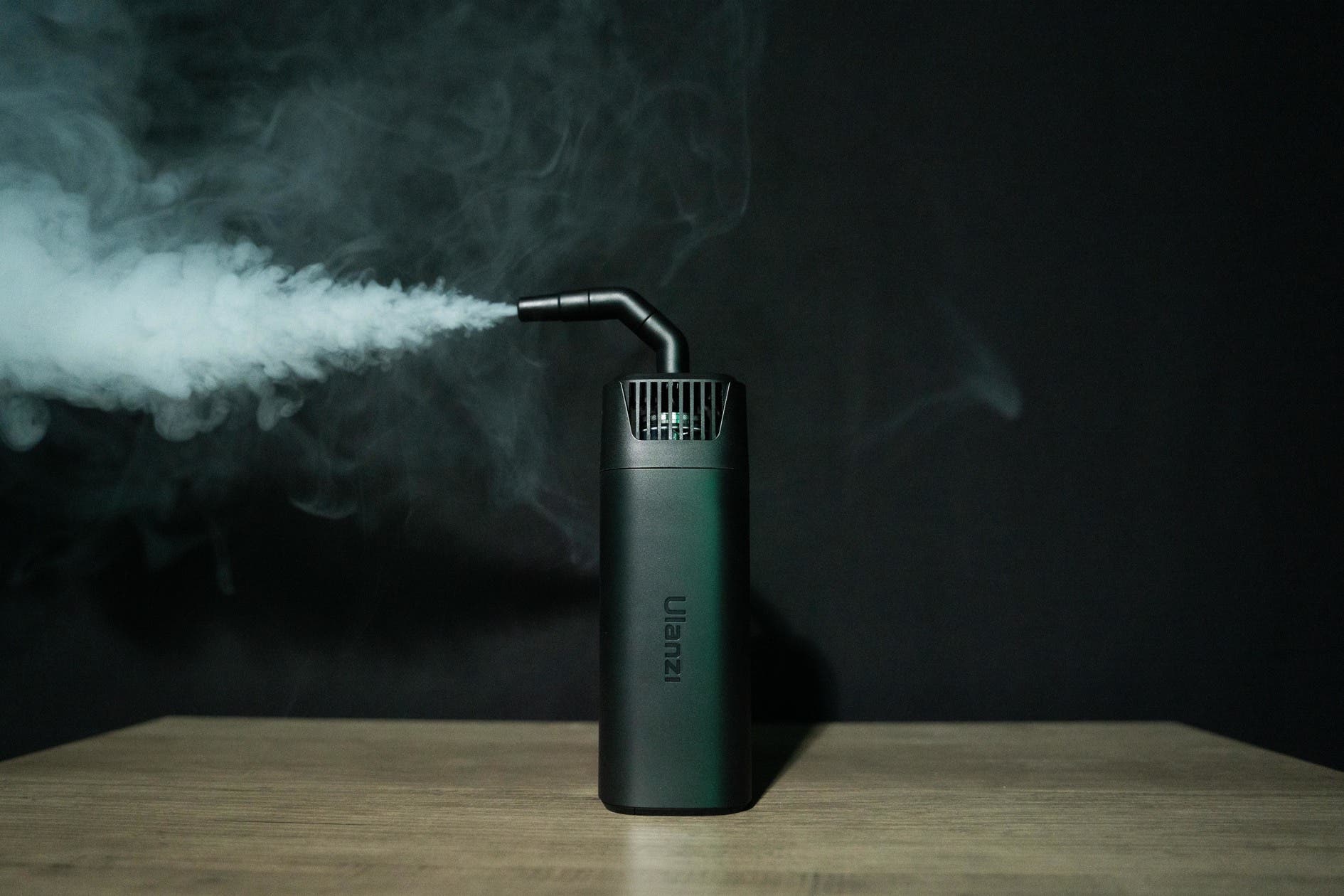 【有料】Ulanzi FM01 FILMOG Ace 小型フォグマシン 手持ち式 スモークマシンの画像1