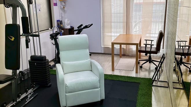 南森町5分・天満橋10分/最大8名/レンタルサロン、テレワークに最適😀の写真1