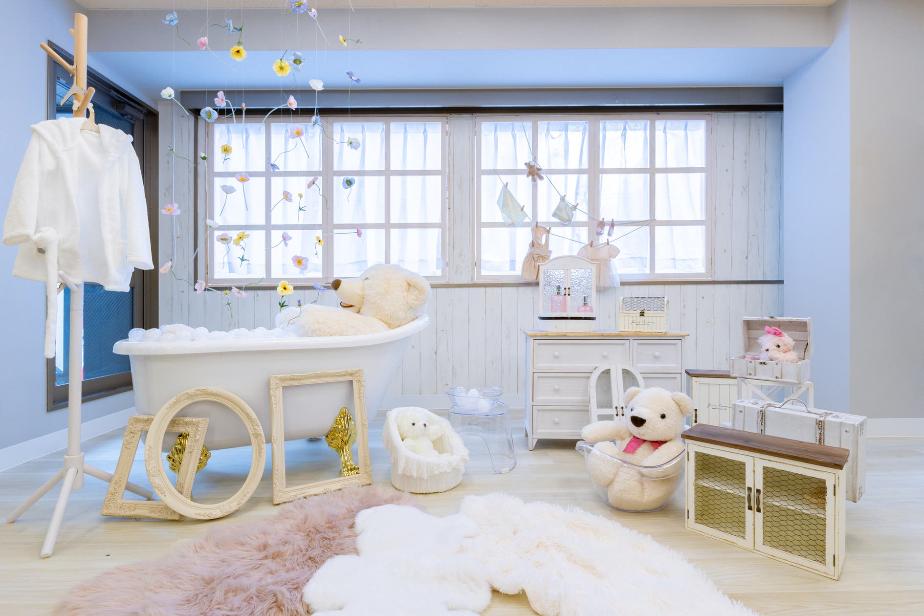 クリスマスツリー🎄４ブースで撮れ高たくさん📸三ノ宮徒歩6分🚶‍♂️77㎡広々パーティもできる🧸クマ沢山映え撮影スタジオの写真12