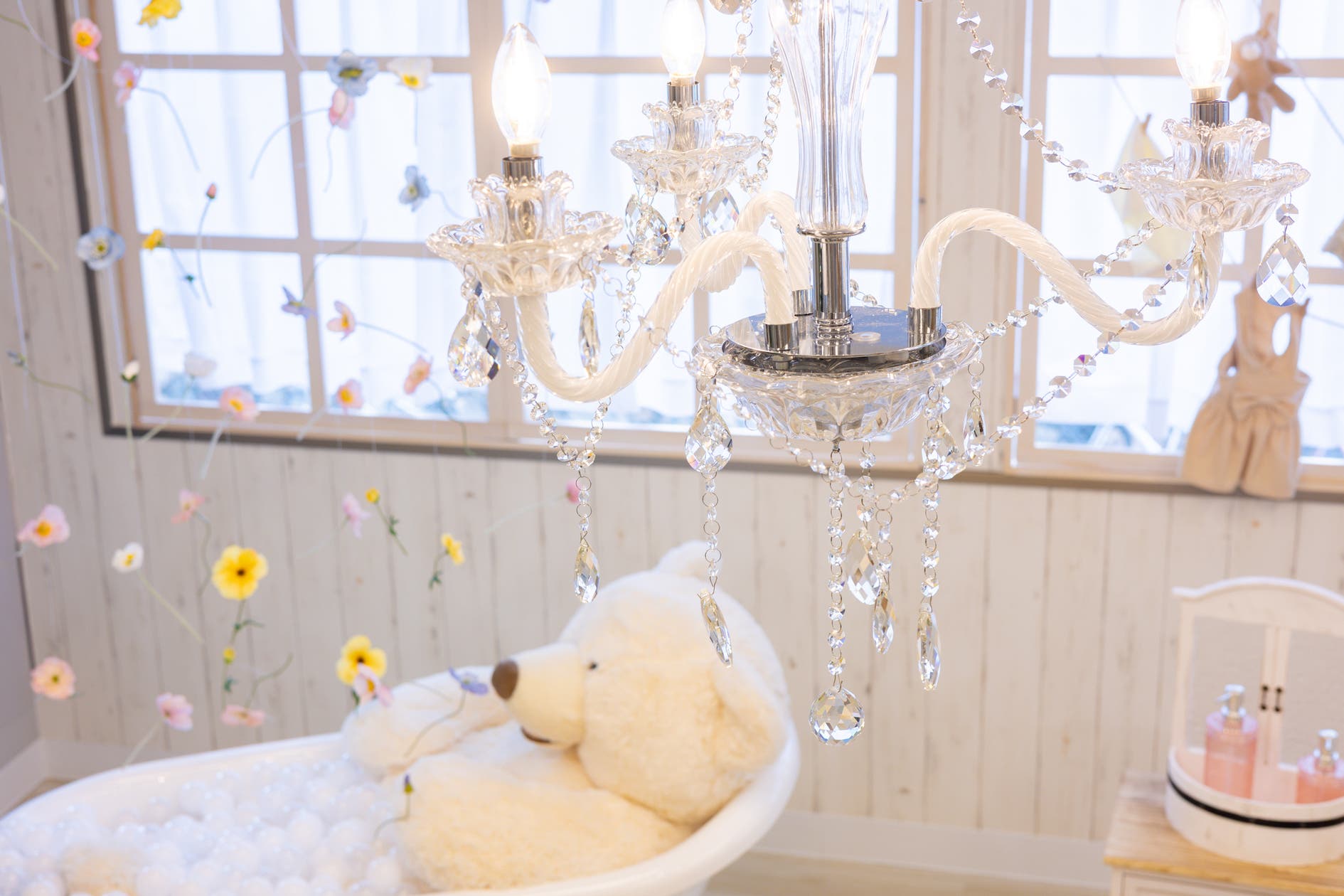 クリスマスツリー🎄４ブースで撮れ高たくさん📸三ノ宮徒歩6分🚶‍♂️77㎡広々パーティもできる🧸クマ沢山映え撮影スタジオの写真13