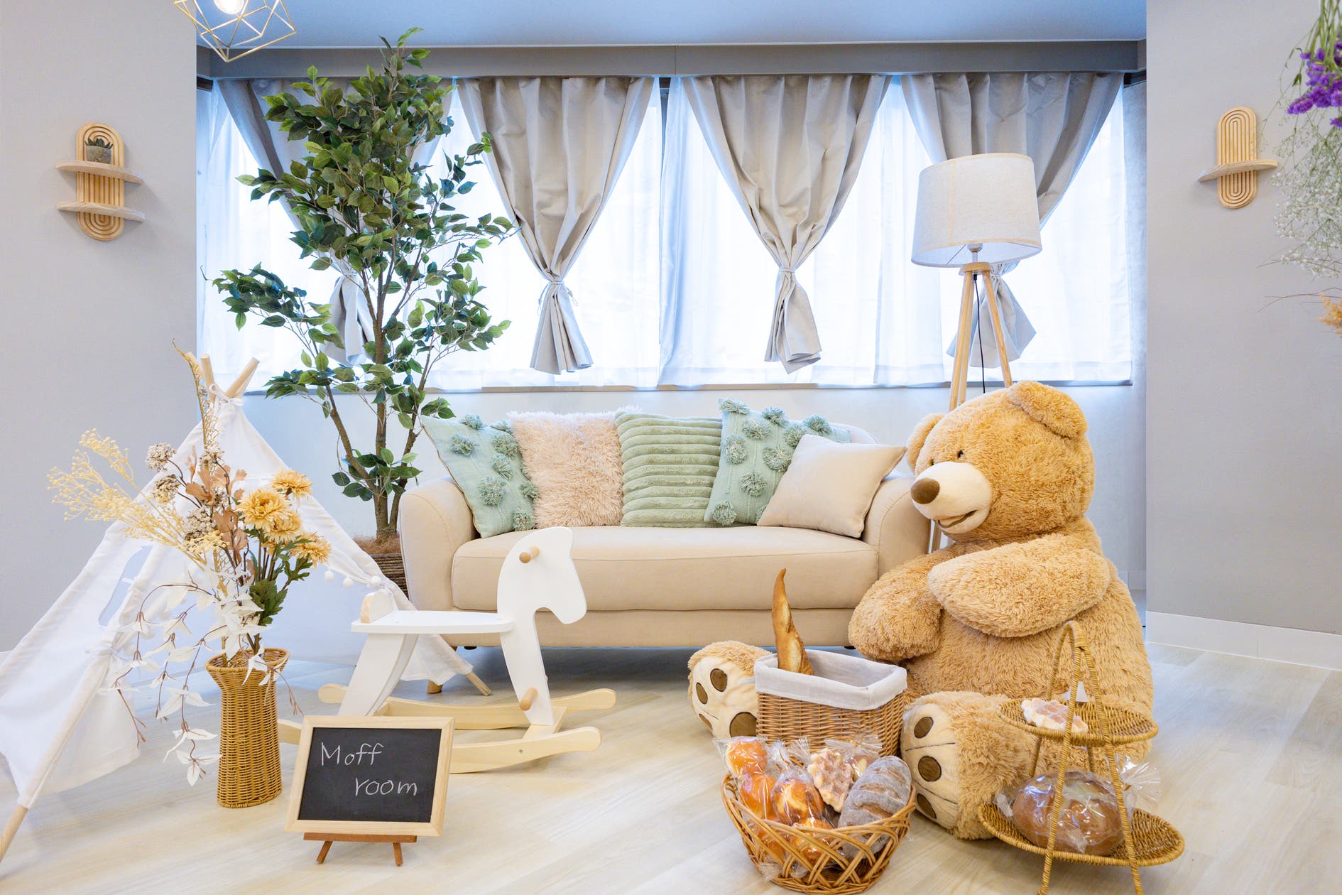 クリスマスツリー🎄４ブースで撮れ高たくさん📸三ノ宮徒歩6分🚶‍♂️77㎡広々パーティもできる🧸クマ沢山映え撮影スタジオの写真15