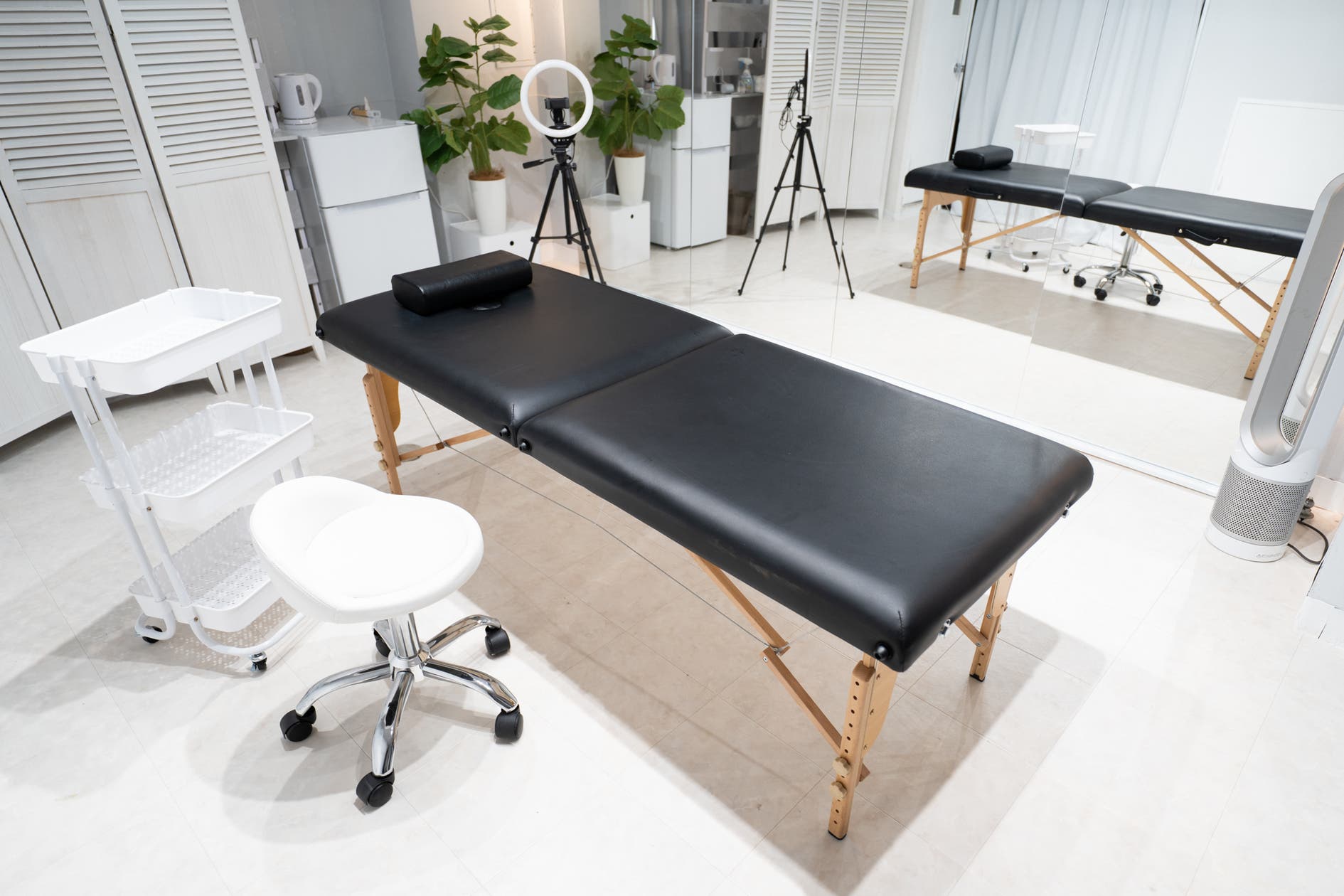 0.5周年記念⭐️ダンス値下げ‼️1日貸切お得♪ヨガ🧘ピラティス特化🚃神田東口1分☀️ドレッサーあり採光の良い完全個室空間✨の写真12