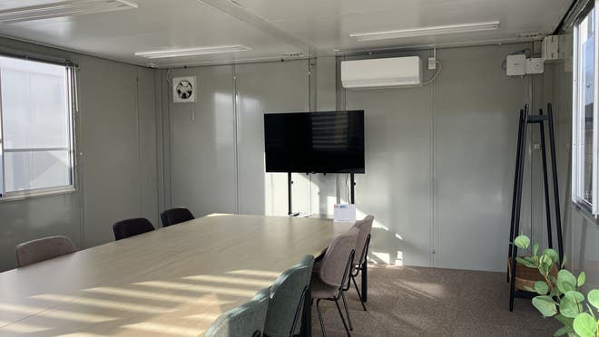 【Meeting】✨U-SPACE伊勢崎バイパス店✨会議や打ち合わせにぴったりのオフィススペースです♪Wi-Fi/伊勢崎市の写真4