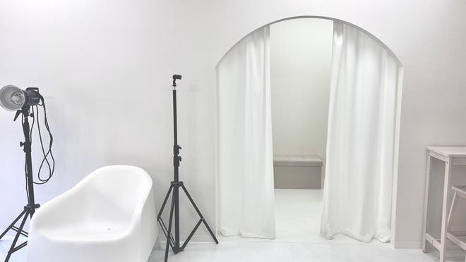 【撮影特化】ヘアサロン併設の白基調スタジオ|新栄町駅徒歩4分|自然光・背景紙・照明完備の写真2