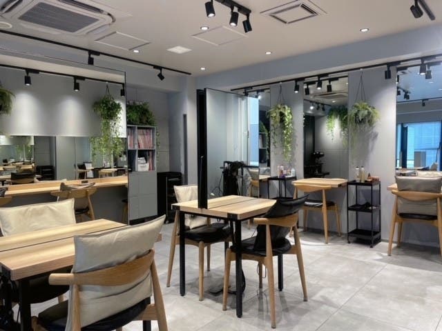 銀座駅近　徒歩3分の美容室の写真2