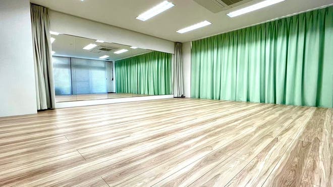 地下鉄・薬院大通り駅から徒歩5分!西鉄・薬院駅からもアクセス◎ダンス、イベントなど多機能スタジオの写真1