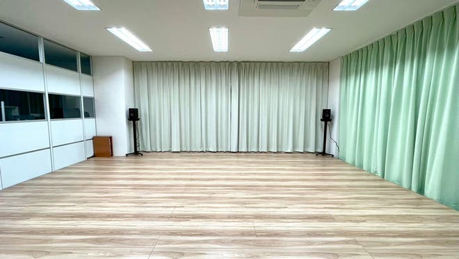 地下鉄・薬院大通り駅から徒歩5分!西鉄・薬院駅からもアクセス◎ダンス、イベントなど多機能スタジオの写真2