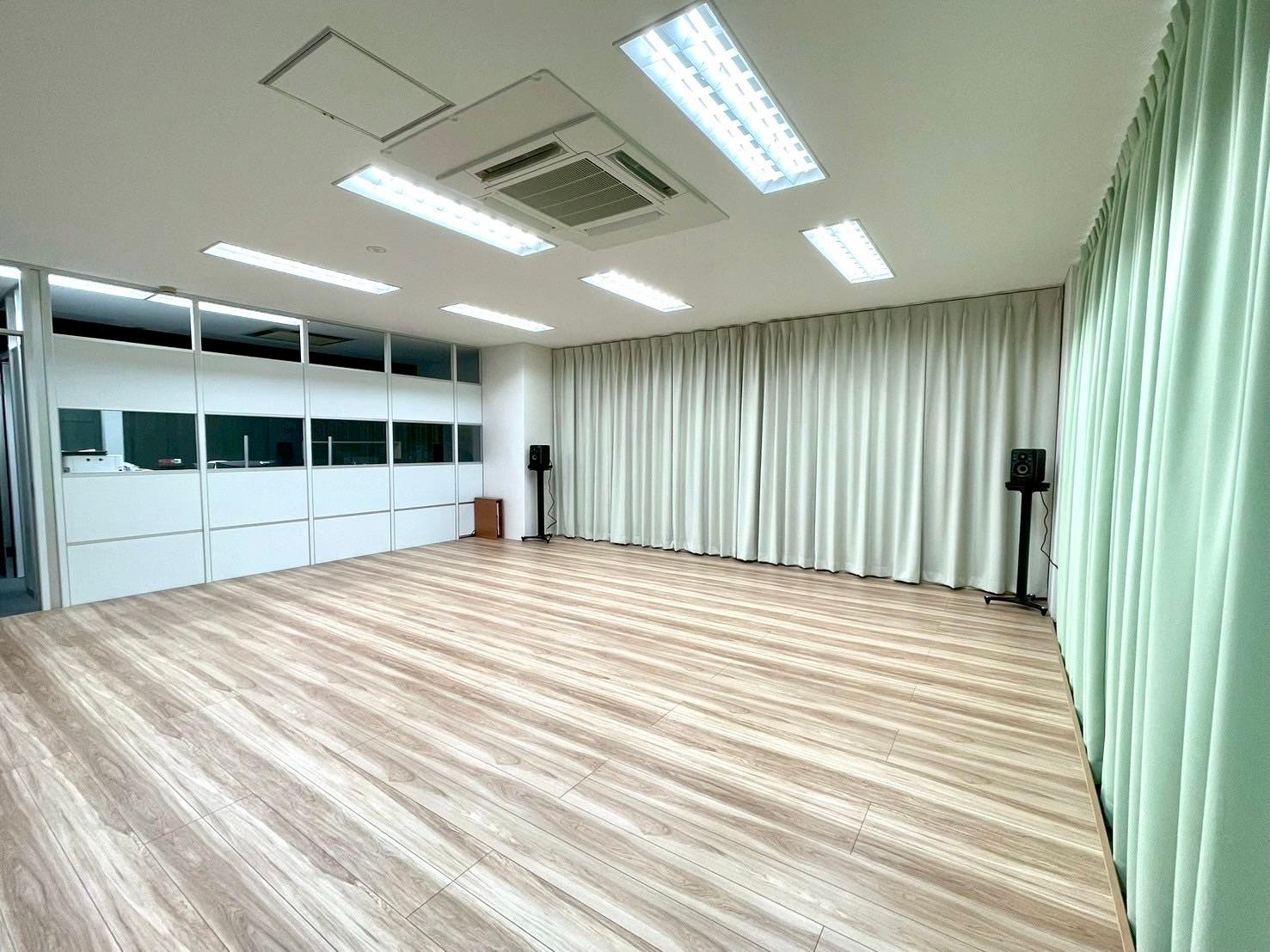 地下鉄・薬院大通り駅から徒歩5分！西鉄・薬院駅からもアクセス◎ダンス、イベントなど多機能スタジオの写真3