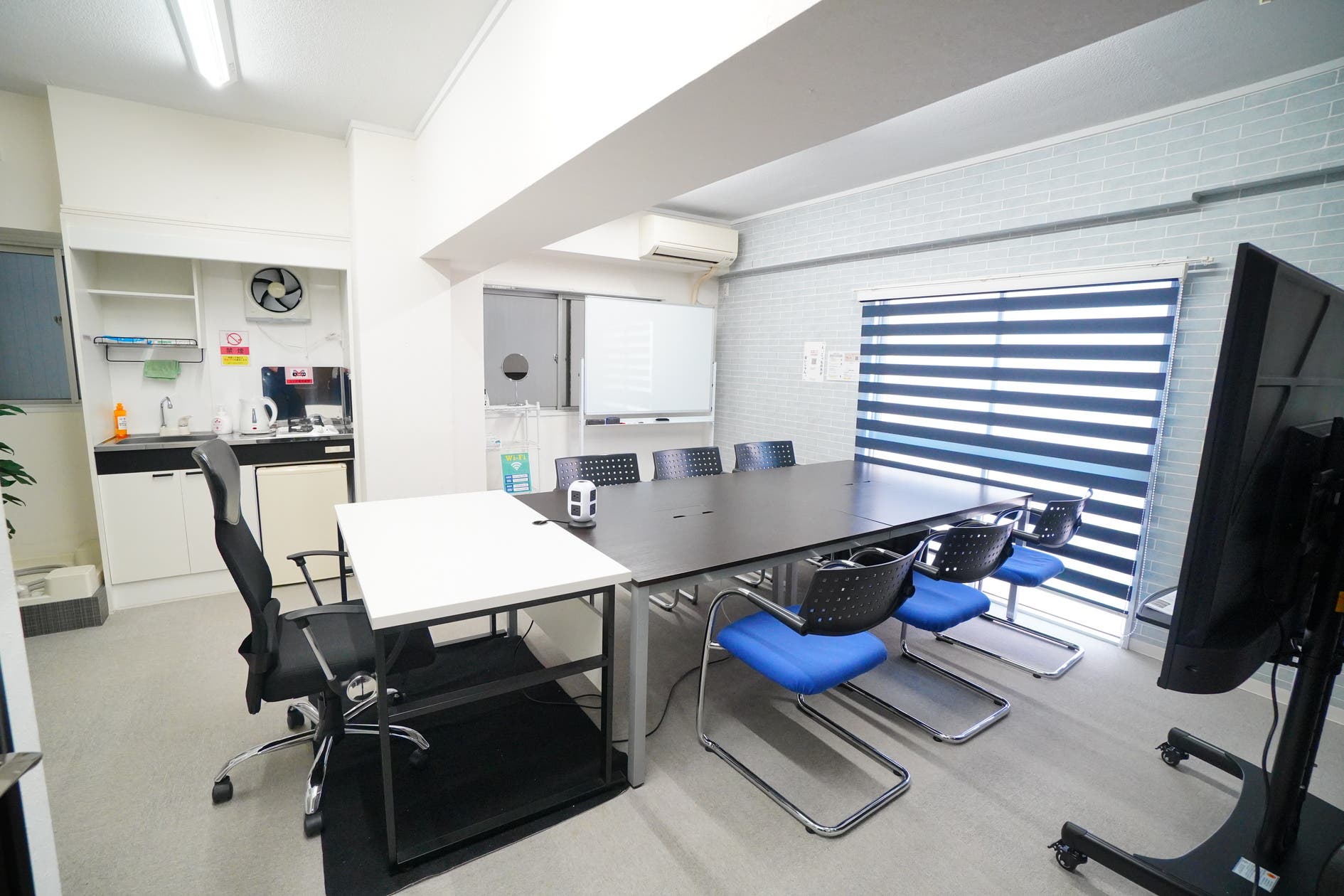 ＜テレワーク@栄＞おかげさまで4周年✨光回線Wi-Fi/モニター無料！リモートワーク/会議/打ち合わせの写真1