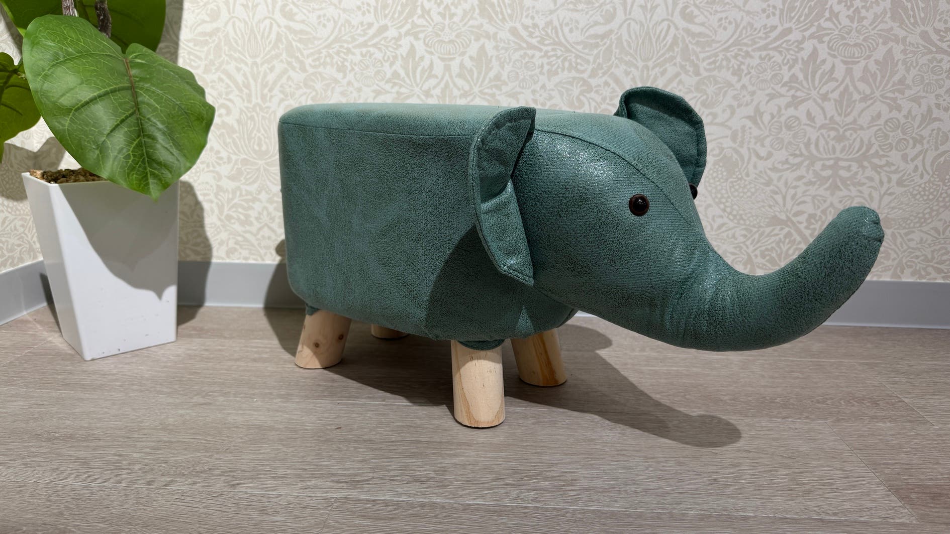 プライベートシアター柏Ⅱ📺85㌅超特大テレビ📺シアターサラウンド🔈映画鑑賞🎬ライブ鑑賞💿推し活🎤ゲーム🎮などの写真23