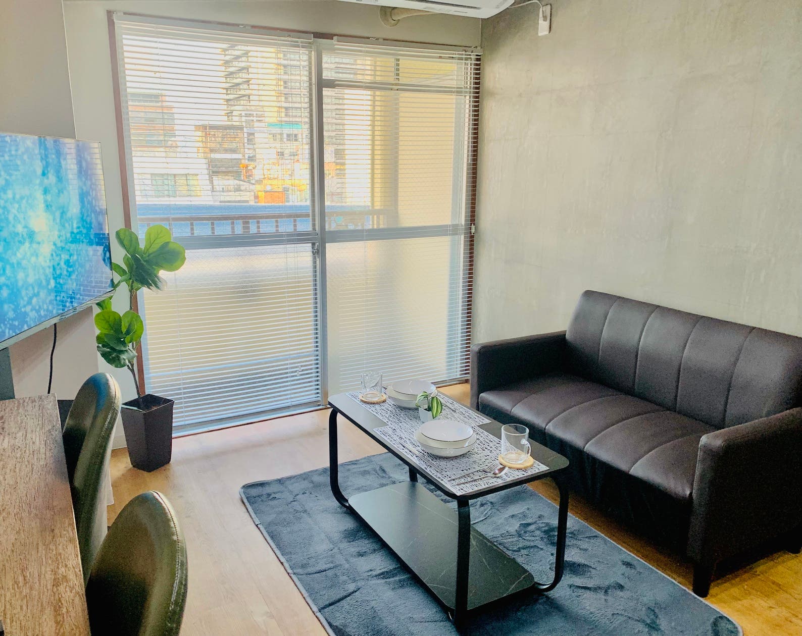 七間町レンタルルーム🌼静岡駅徒歩7分・新静岡駅徒歩7分✨イベント🎈放課後デート🤍推し活📣映画鑑賞🎞️会議💻セミナー✏️勉強会📚の写真1