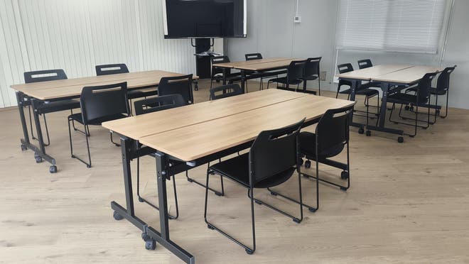 【Community】✨U-SPACE大和高田池尻店✨大鏡やプロジェクターなどが充実しています♪Wi-Fi/大和高田市の写真1