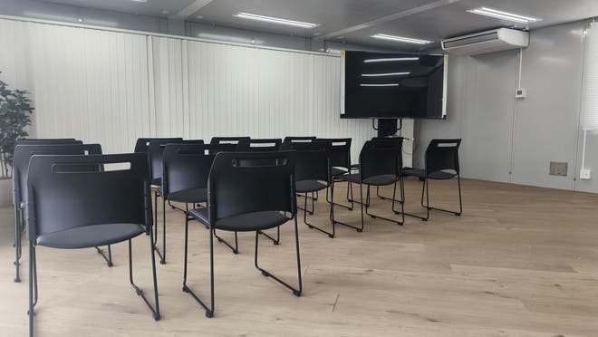 【Community】✨U-SPACE大和高田池尻店✨大鏡やプロジェクターなどが充実しています♪Wi-Fi/大和高田市の写真4