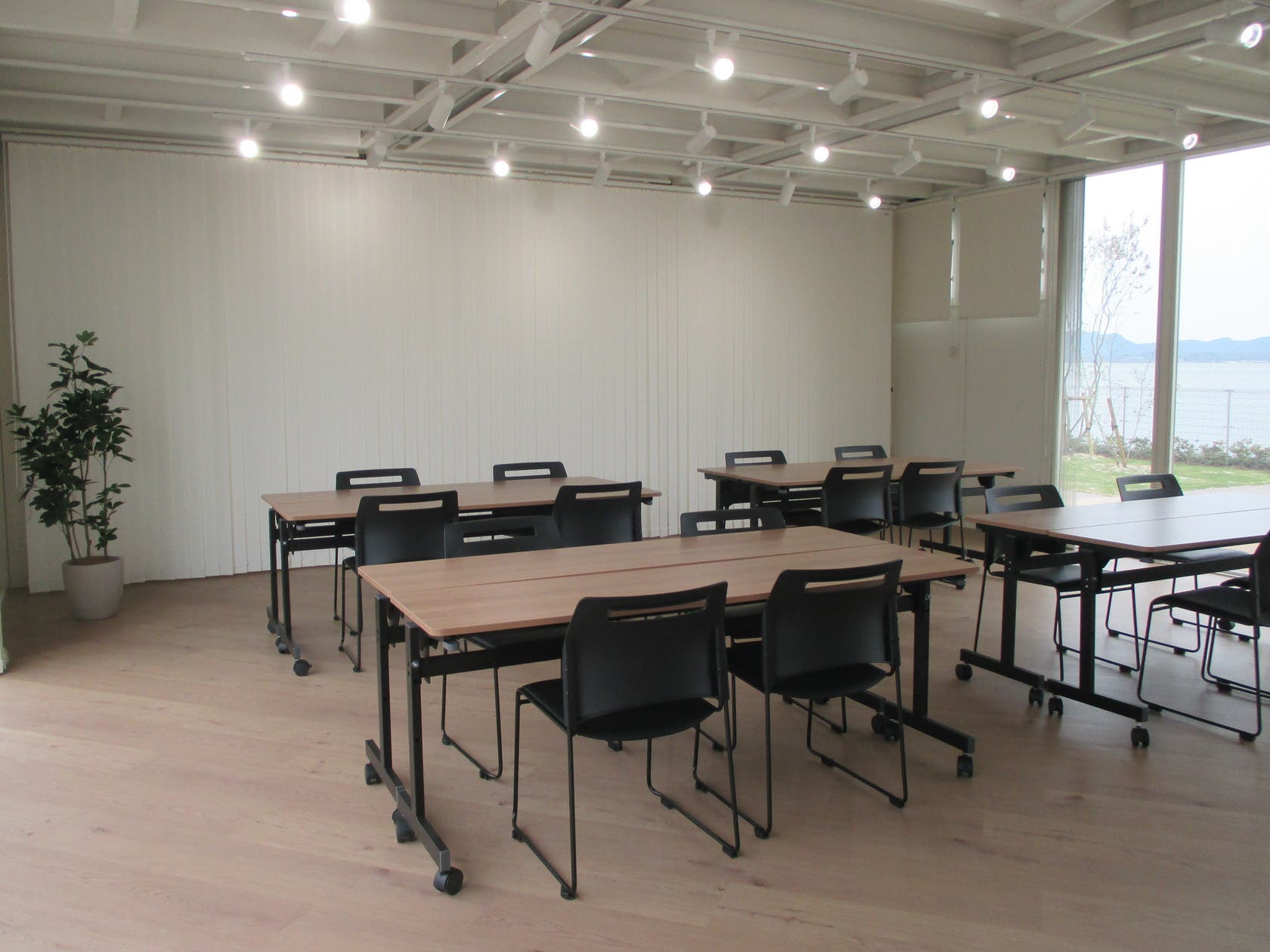 【Community】✨U-SPACE松江店✨大鏡や大型モニターなどが充実しています♪Wi-Fi/松江市の写真6