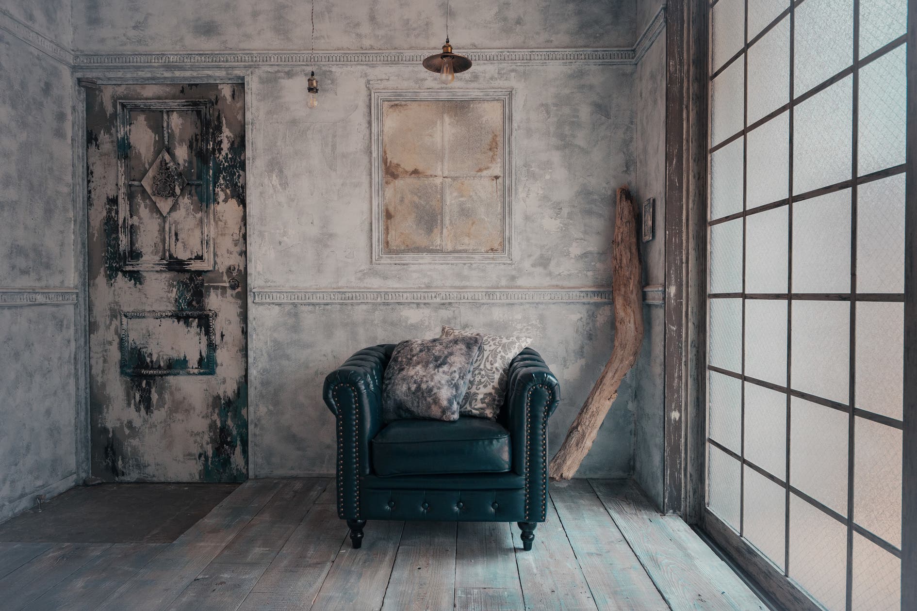 【ウィザースタジオ】　静謐さと儚さが漂う廃墟空間！　コスプレ撮影、ポートレートにピッタリ！　ダンス可能！の写真6