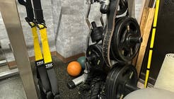 【今の体重より、あと3キロ落としたい!!】 代々木駅より徒歩3分の好立地。個室パーソナルジム☆の写真3
