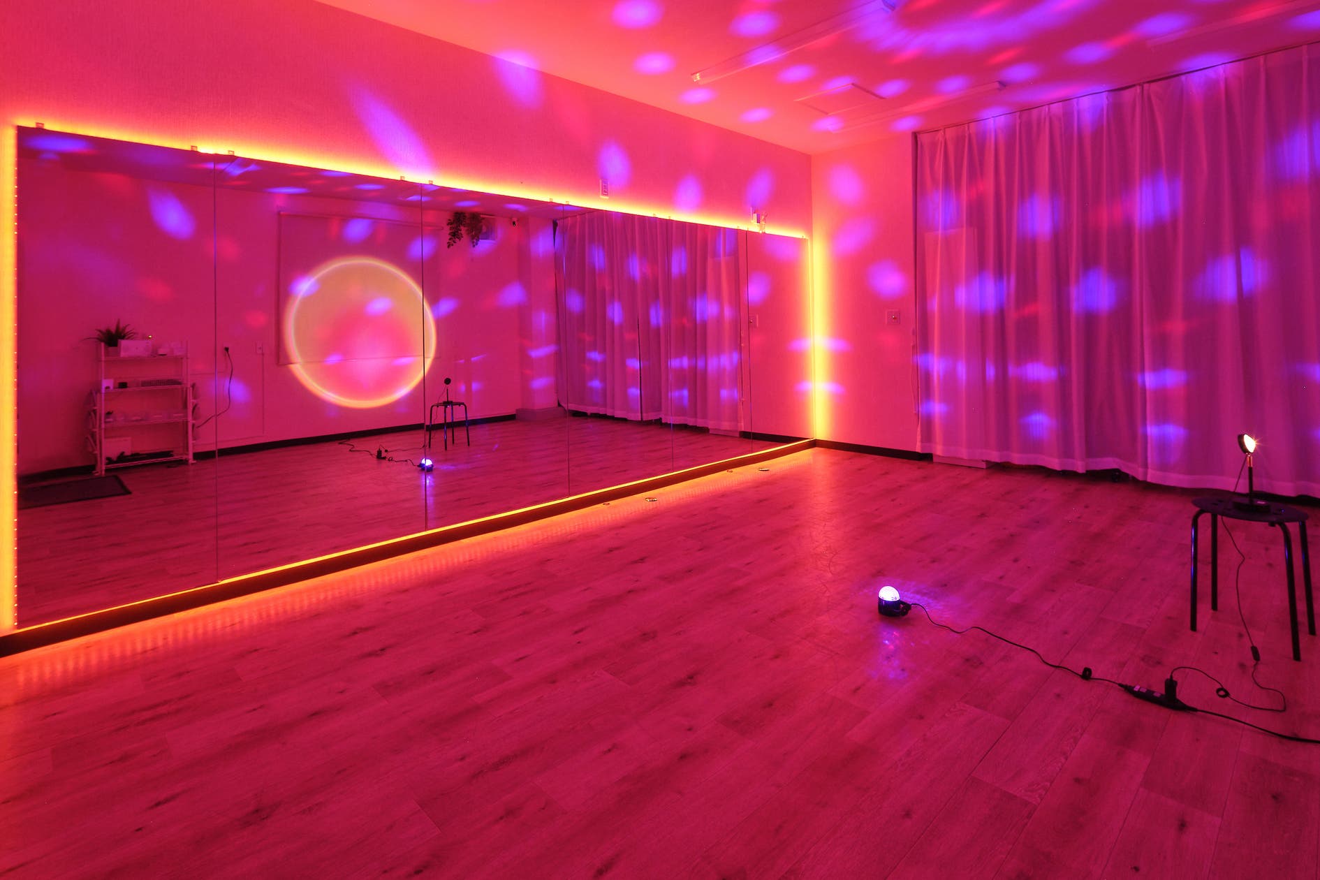 【小山で人気No.1のダンススタジオ】大型ミラー完備丨1時間から利用可丨当日予約OK丨小山駅から徒歩6分の写真4