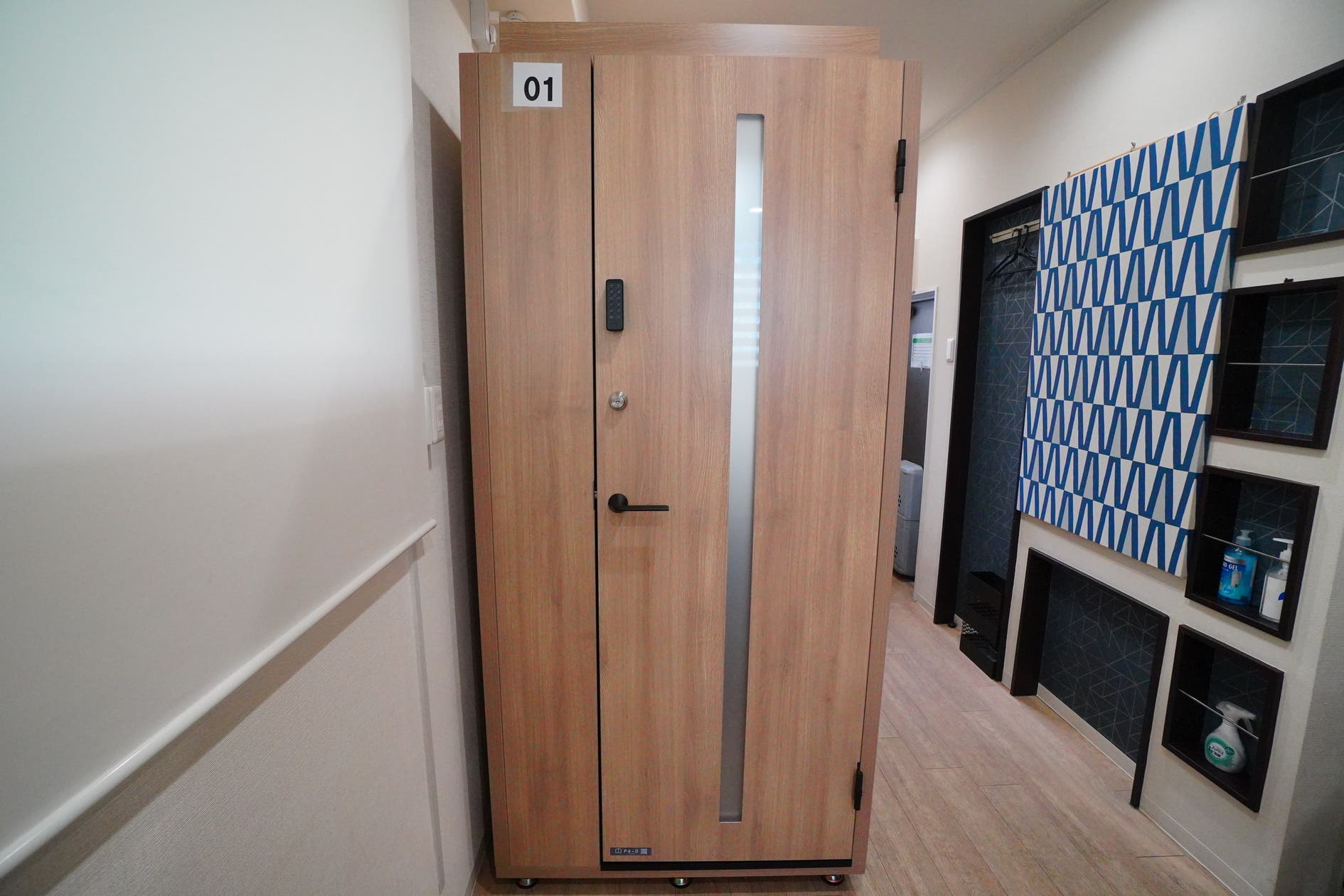 ＜テレワーク@金山No.1＞金山駅徒歩3分✨完全個室🚪高速光回線Wi-Fi📶電源🔌テレワーク/面接/自習/作業の写真7