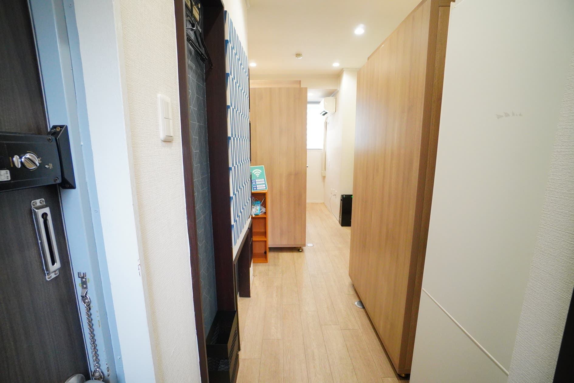 ＜テレワーク@金山No.3＞金山駅徒歩3分✨完全個室🚪高速光回線Wi-Fi📶電源🔌テレワーク/面接/自習/作業の写真5