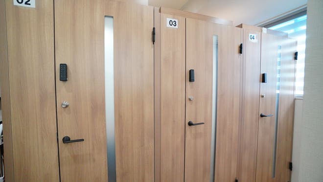 <テレワーク@金山No.3>金山駅徒歩3分✨完全個室🚪高速光回線Wi-Fi📶電源🔌テレワーク/面接/自習/作業の写真8