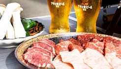 【新宿⭐️東新宿駅近‼️】新宿のど真ん中でBBQ‼️暑さ対策や雨除けあり⭐️最大約24名可能の写真4